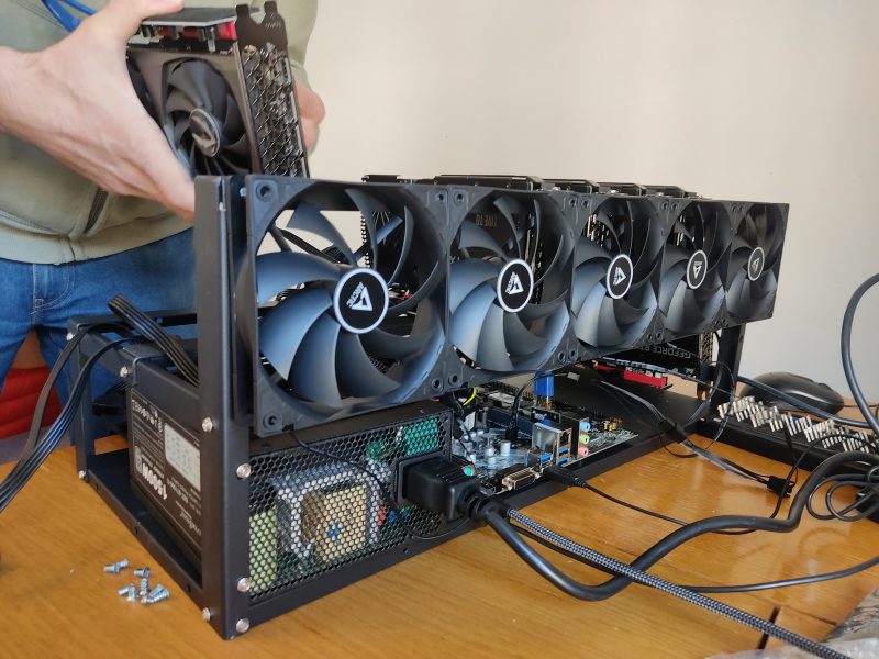 Rigs Mineria Dual Mining con Zhil, Raptoreum, Ton, Alephium